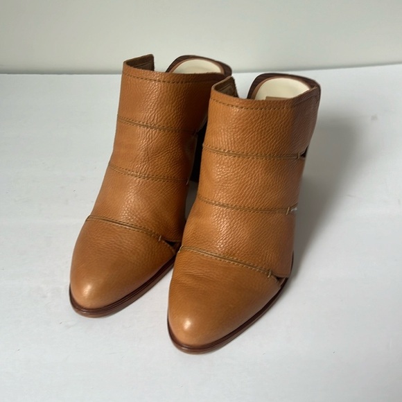 Dolce Vita | Shoes | Dolce Vita Makeo Camel Color Leather Mules Stacked ...